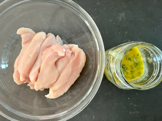 SANDWICH DE POLLO MOSTAZA MIEL, MOZZARELLA Y SALSA RANCHERA - UNA PIZCA ...