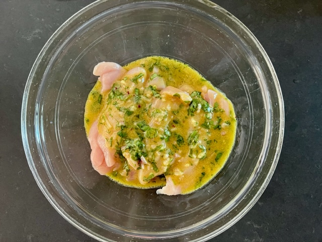 SANDWICH DE POLLO MOSTAZA MIEL, MOZZARELLA Y SALSA RANCHERA - UNA PIZCA ...